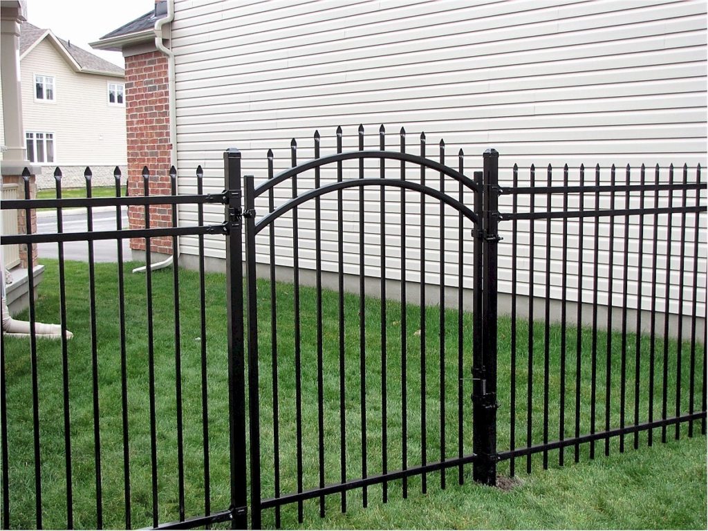 Iron Fences | Capital Deck and Fence